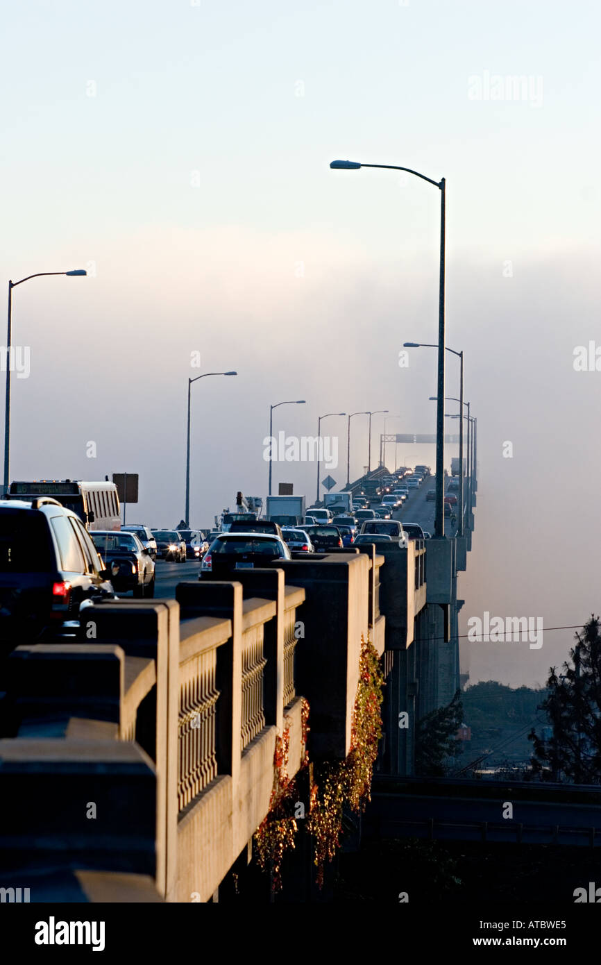 Ross island bridge portland hi-res stock photography and images - Alamy