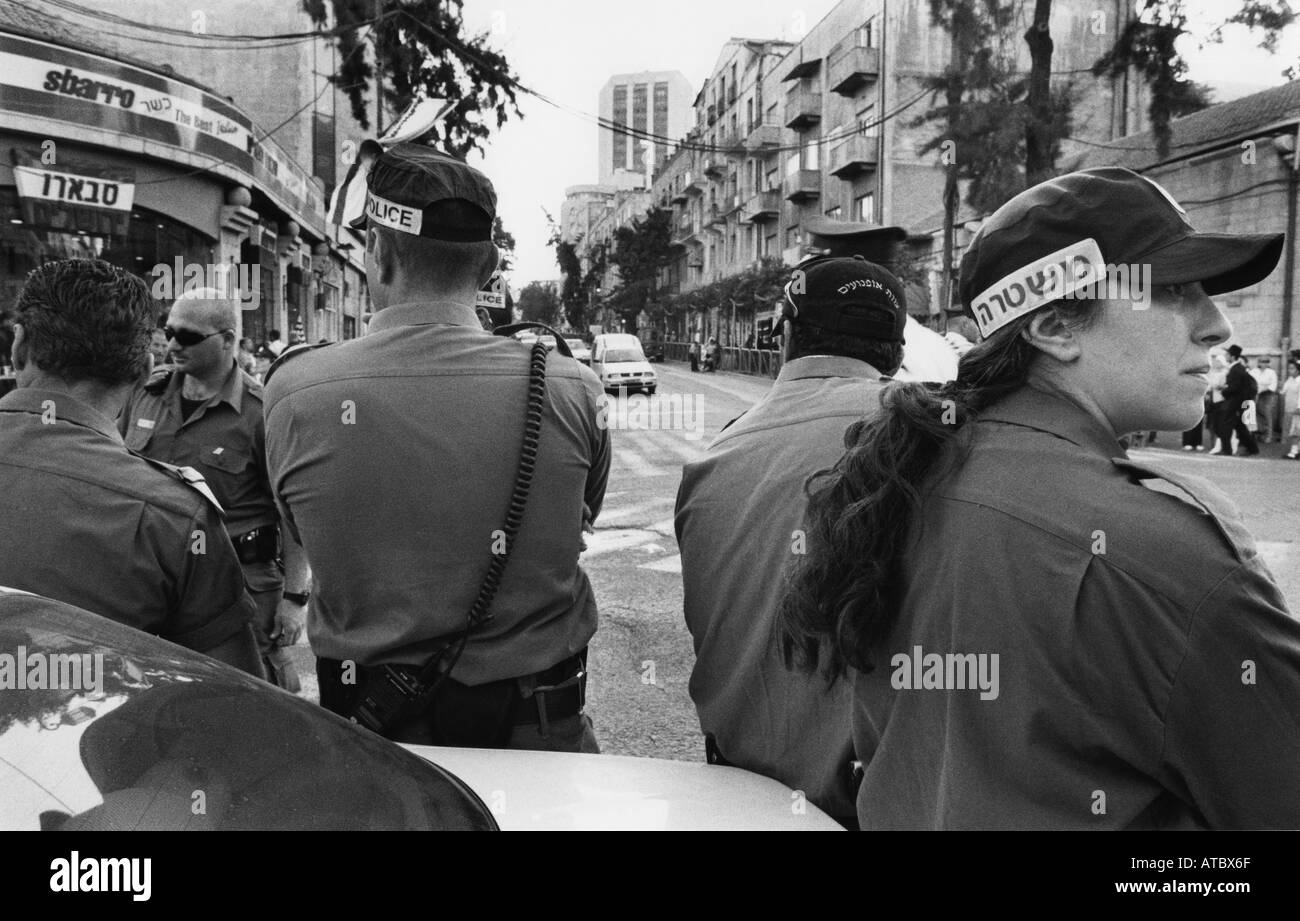 Gaurds High Resolution Stock Photography and Images - Alamy