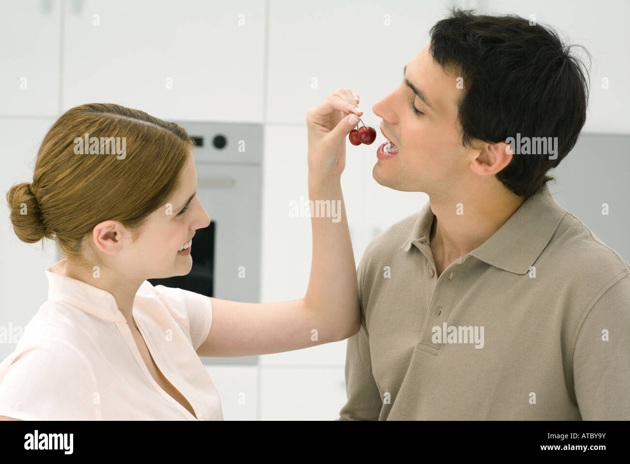 Feeds with others hi-res stock photography and images - Alamy