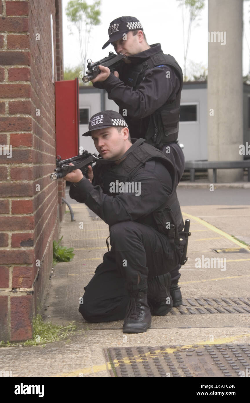 Police officer uk model hi-res stock photography and images - Alamy