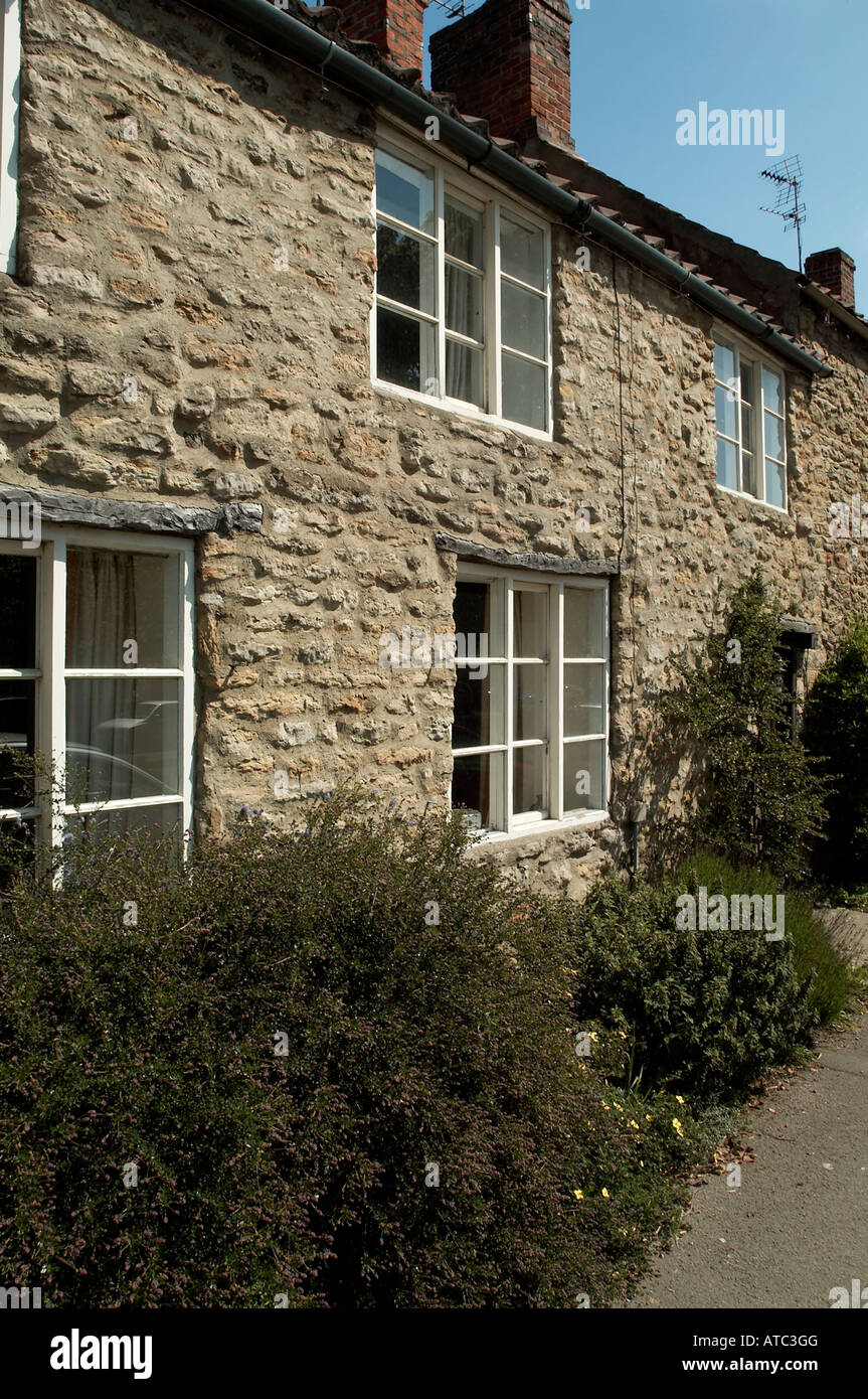 english country terrace cottage quaint house Stock Photo - Alamy