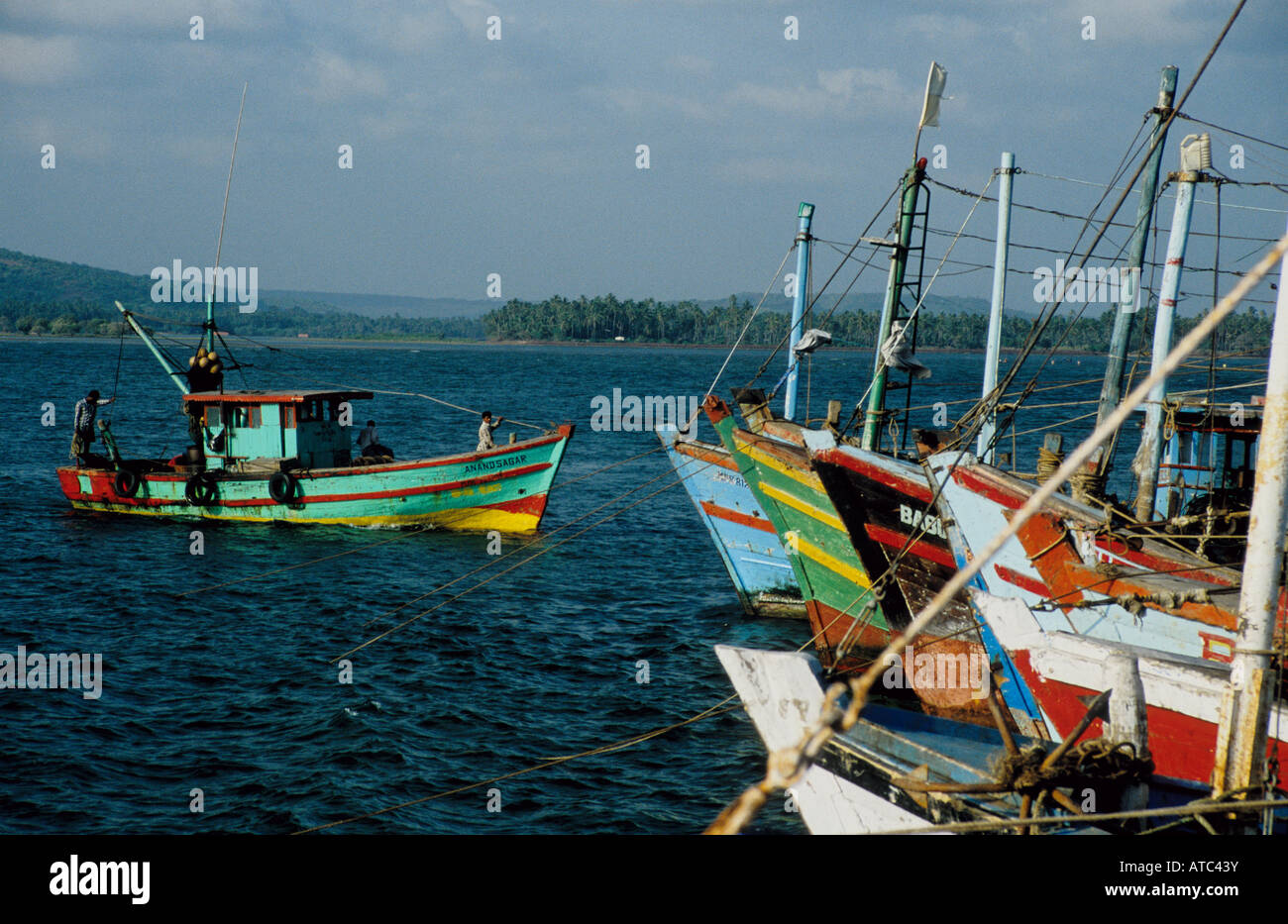 Goan fishing boats hi-res stock photography and images - Alamy
