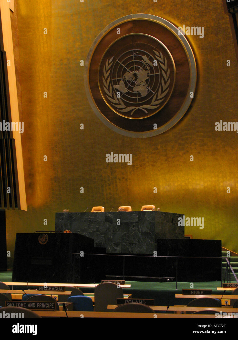 United nations general assembly room hi-res stock photography and ...