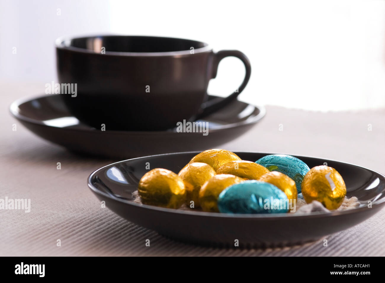 Beak cup hi-res stock photography and images - Alamy