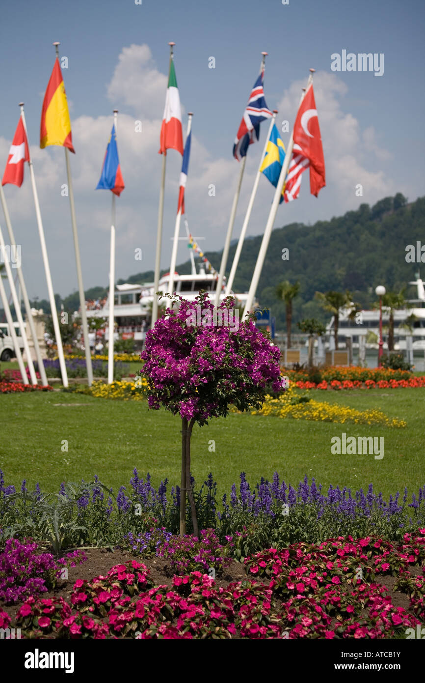 Circle flag hi-res stock photography and images - Alamy