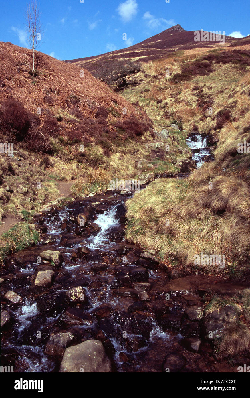 peak district stream grindsbrook clough near edale derbyshire national ...