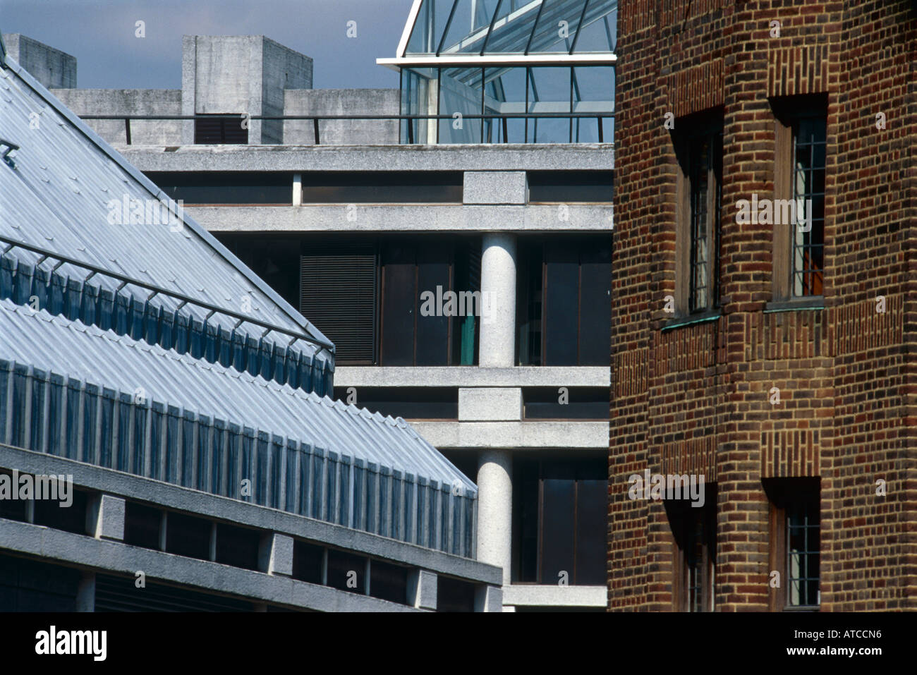 modern architecture queen's college university of cambridge Stock Photo ...