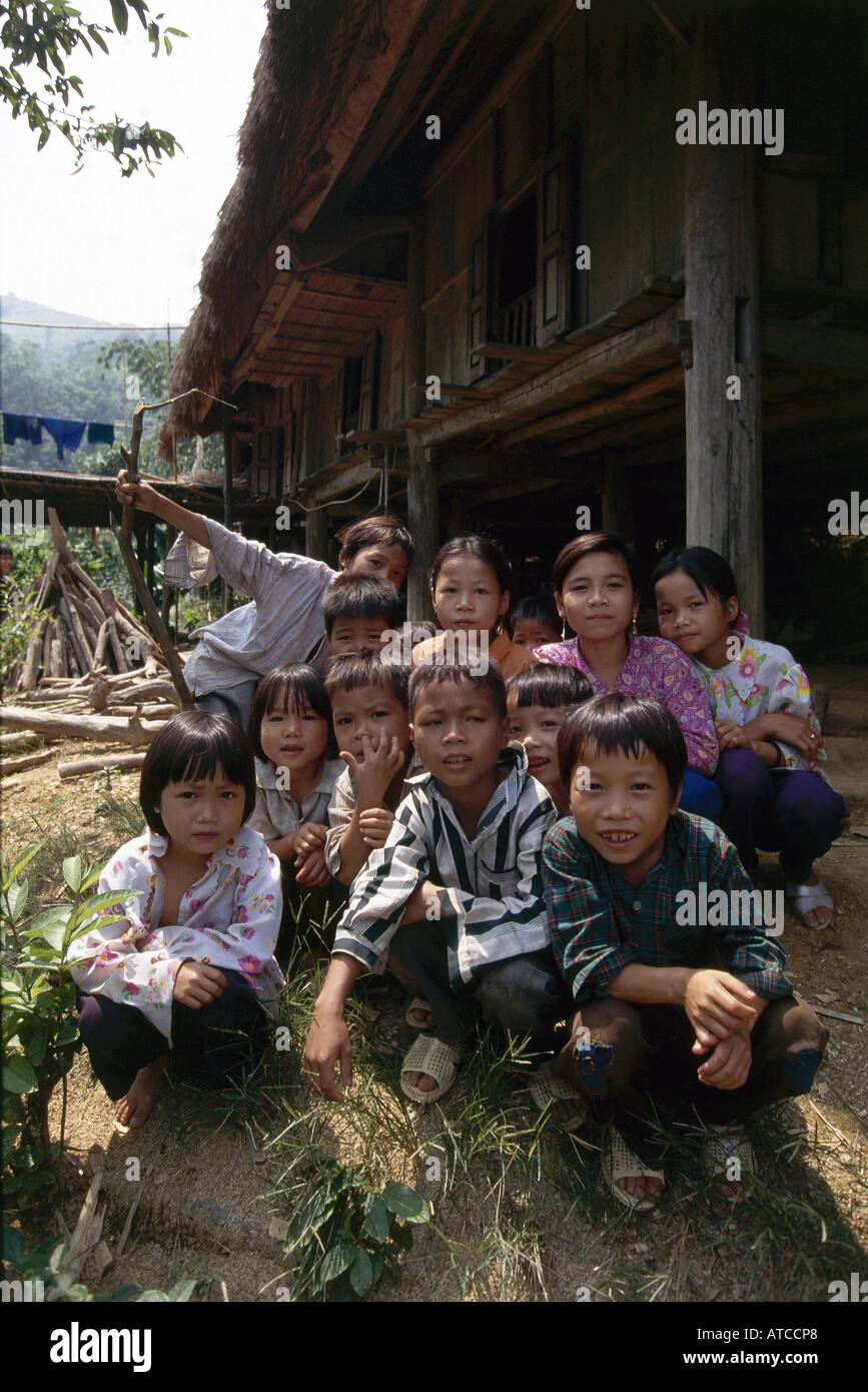 Child outside house vietnam hi-res stock photography and images - Alamy