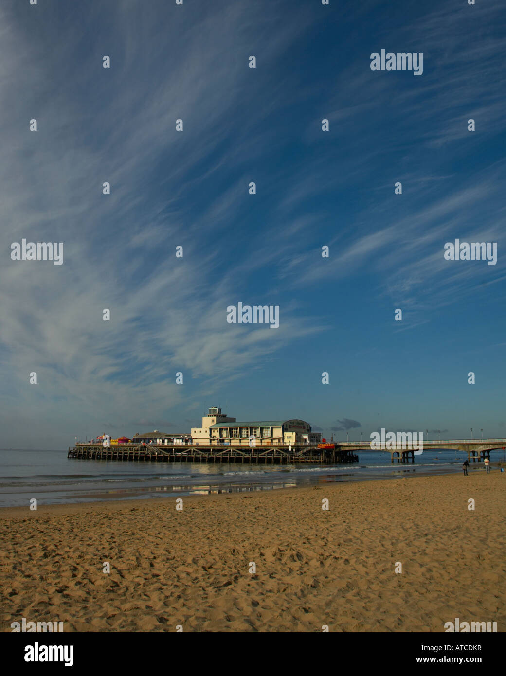 Bournemouth summer season hi-res stock photography and images - Alamy