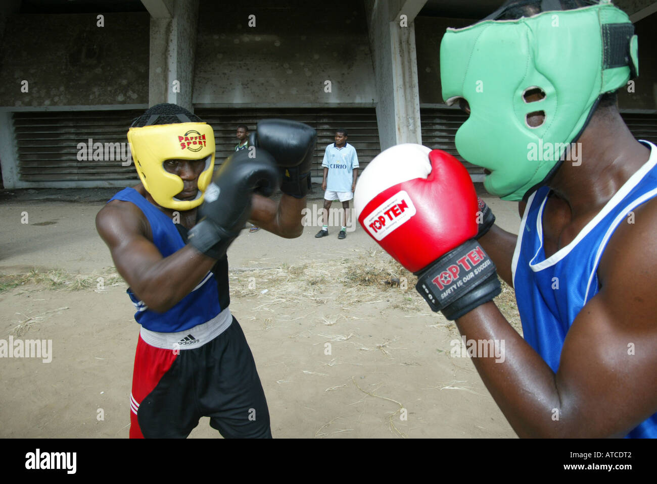 Nigerian boxers hi-res stock photography and images - Alamy