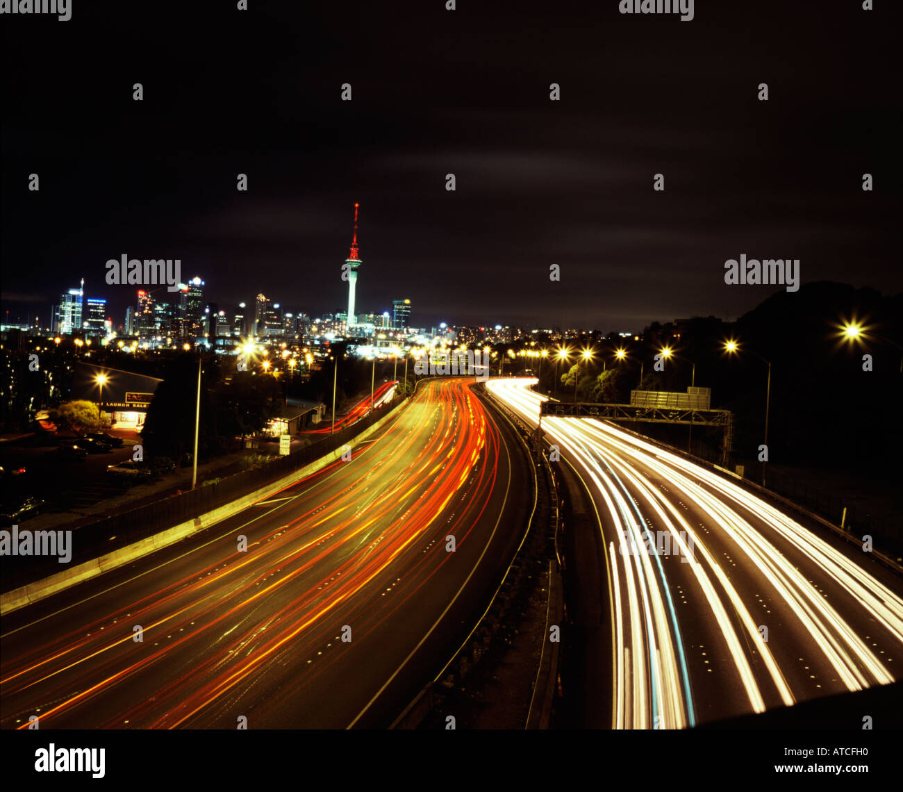 Auckland state highway hi-res stock photography and images - Alamy