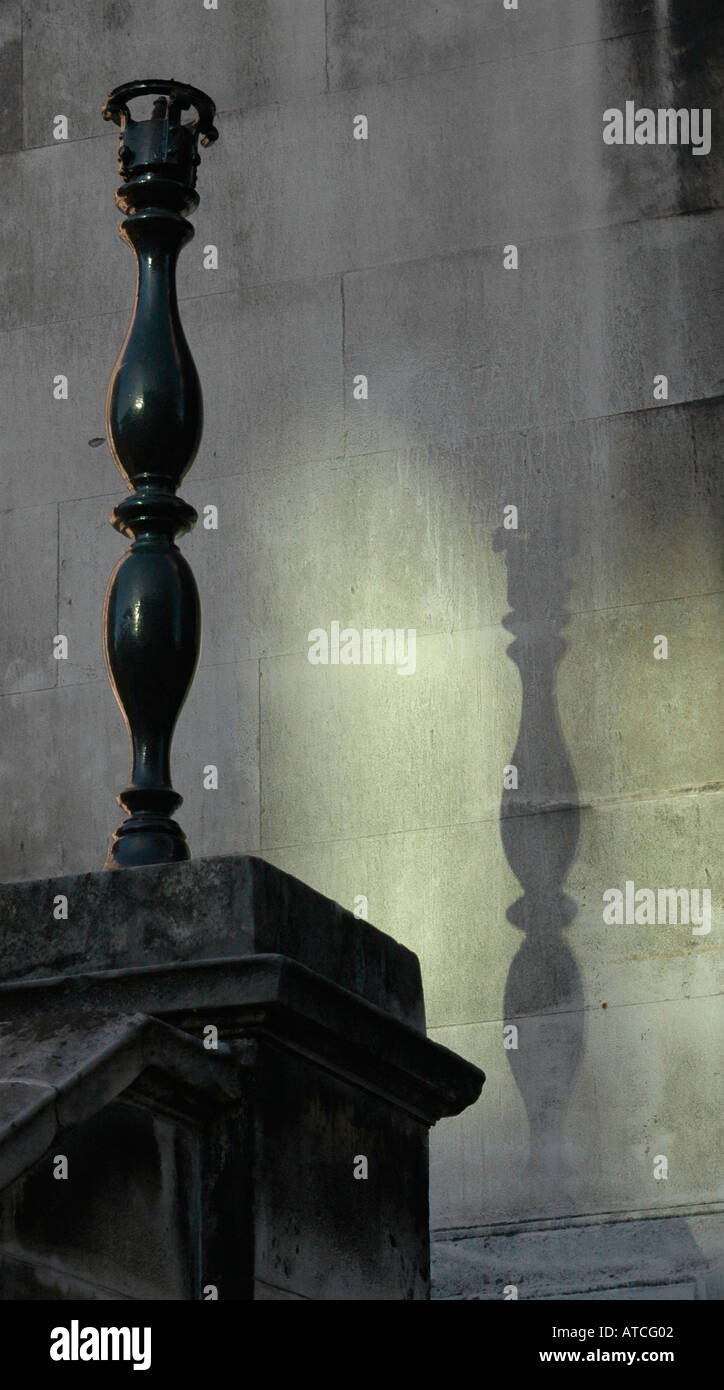 Column and shadow Stock Photo - Alamy