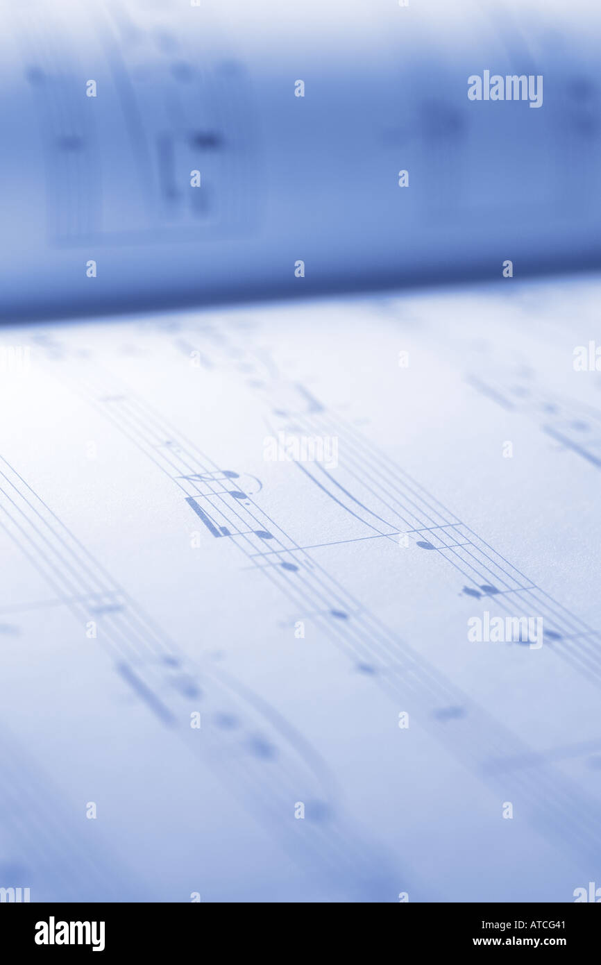 Music score sheet hi-res stock photography and images - Alamy
