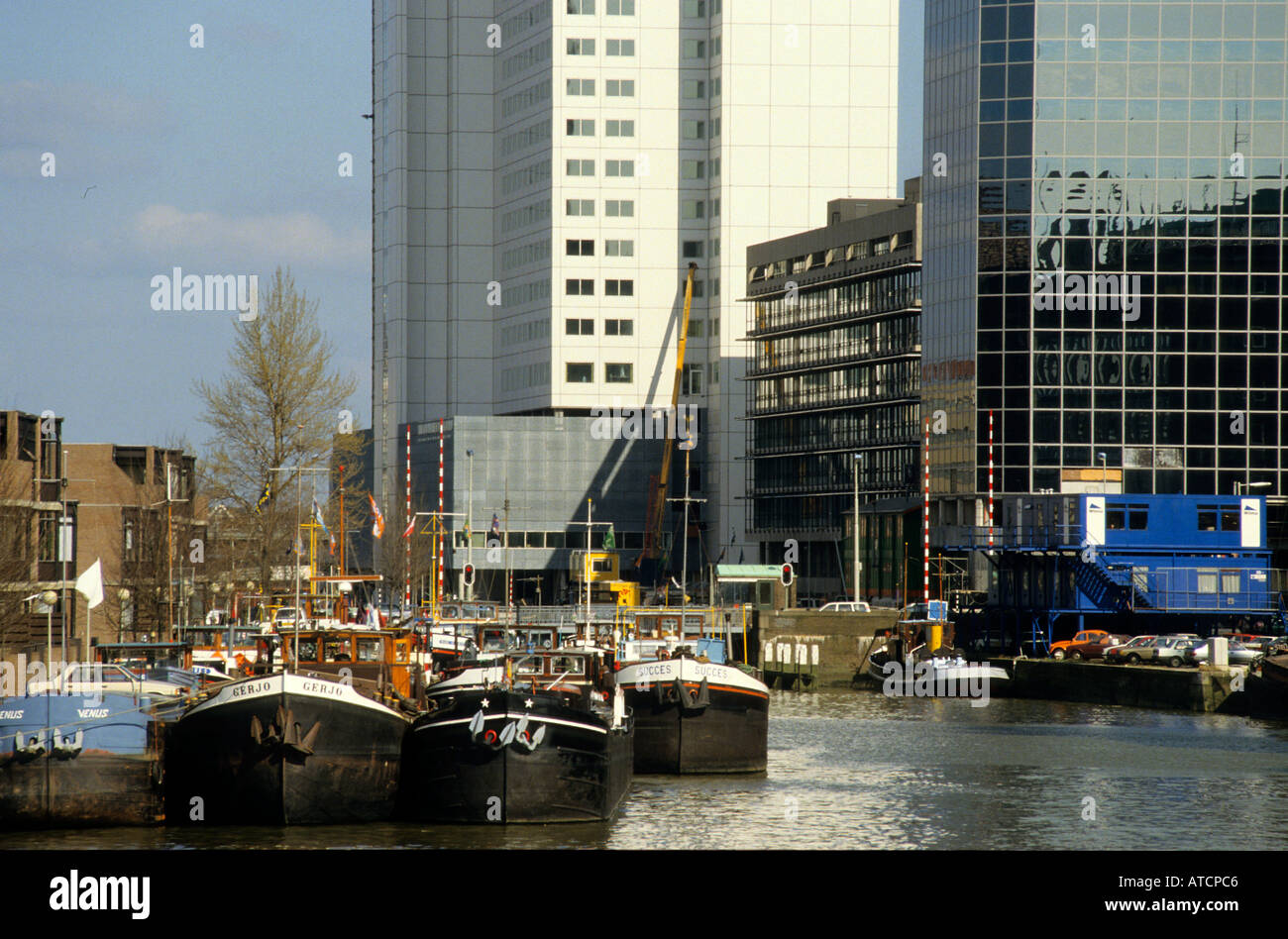 Shipping vessel vessels ship sailer boat boats cruise ships hi-res ...