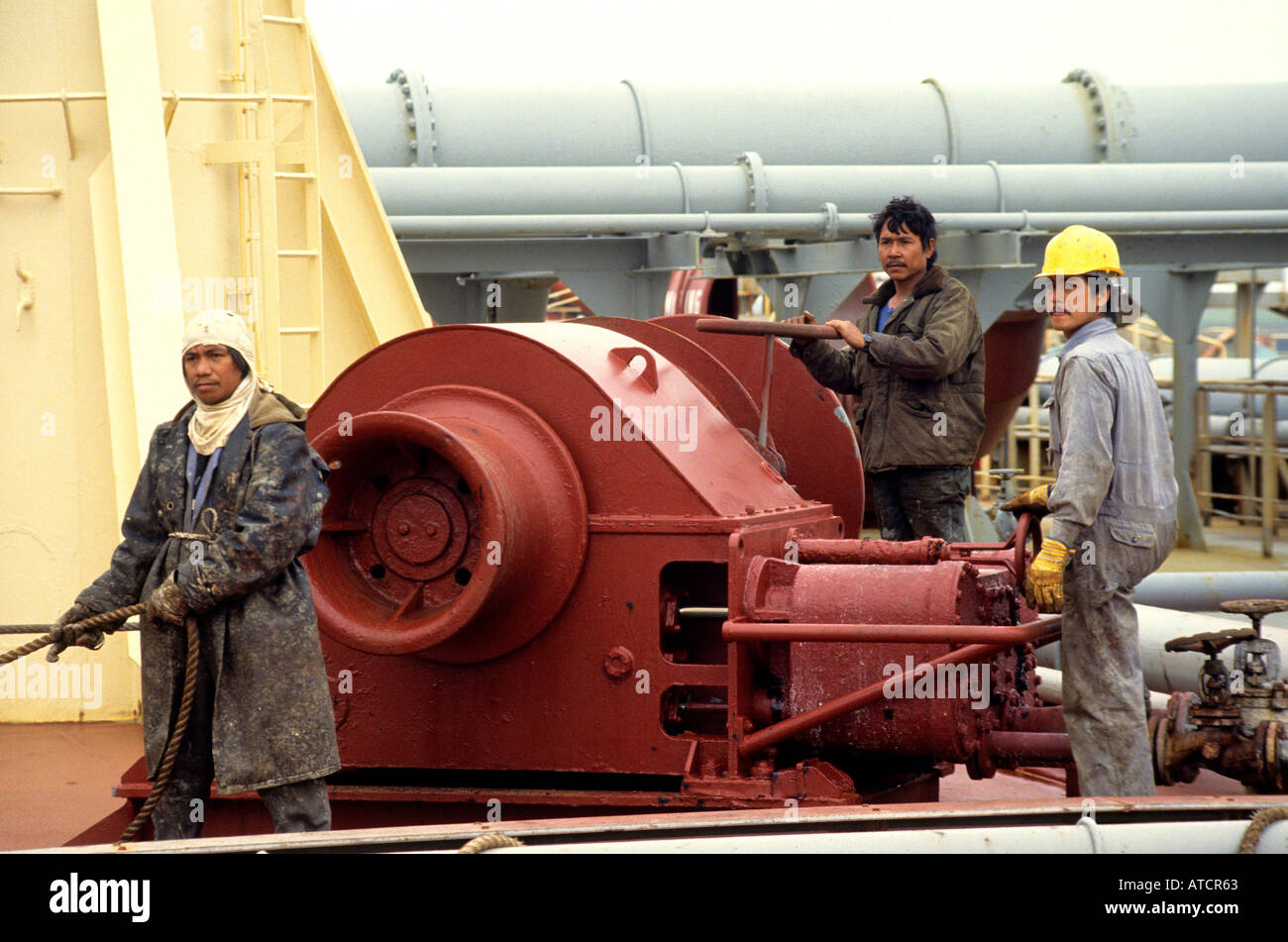 Rotterdam Nieuwe Maas Philippines Philippine labour, work labours works ...