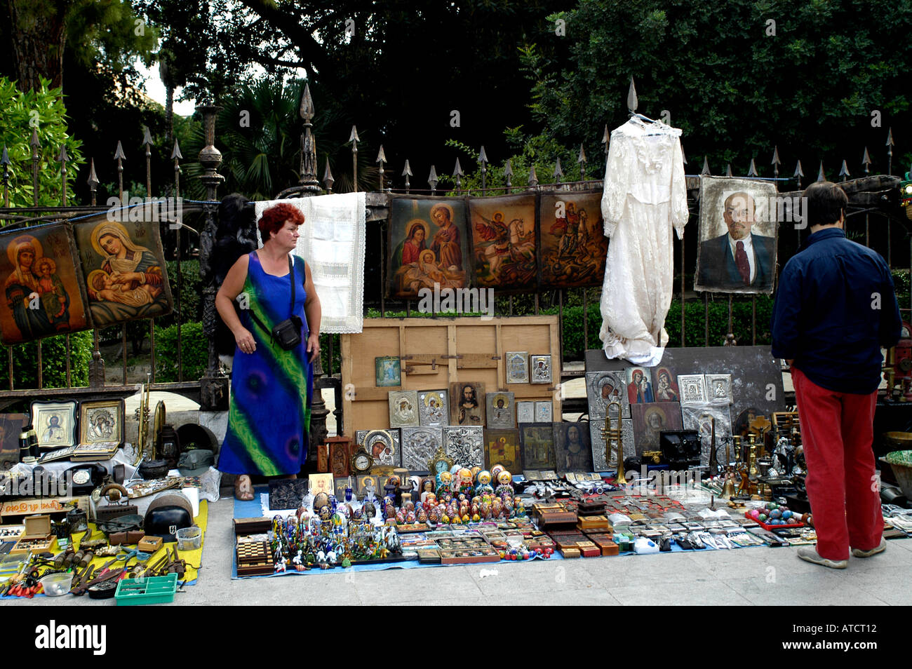 Palermo Flea market antique swap bazaar Sicily Italy Stock Photo - Alamy