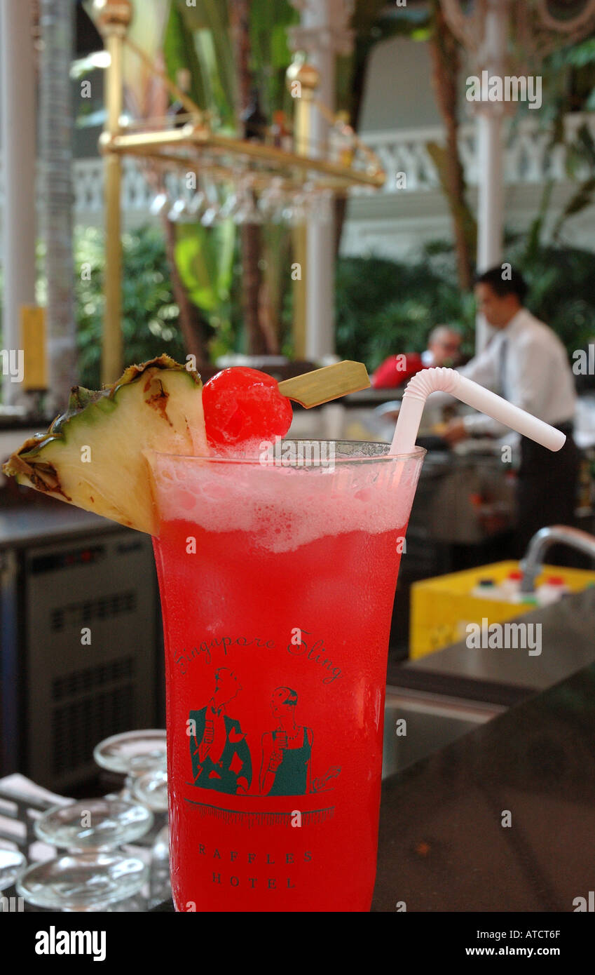 Singapore Sling at Raffles Hotel, Singapore Stock Photo - Alamy