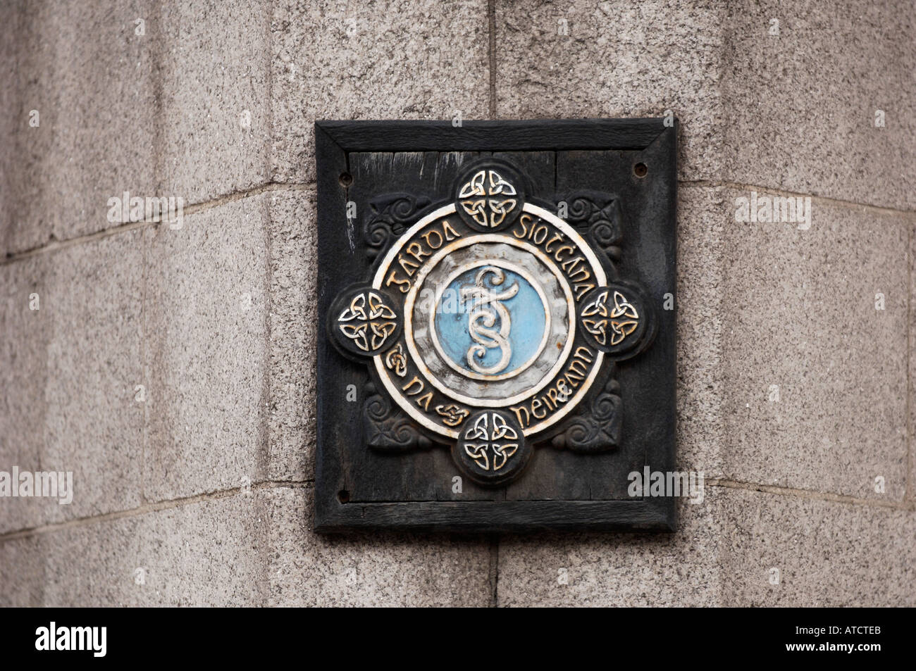 Garda logo ireland hi-res stock photography and images - Alamy