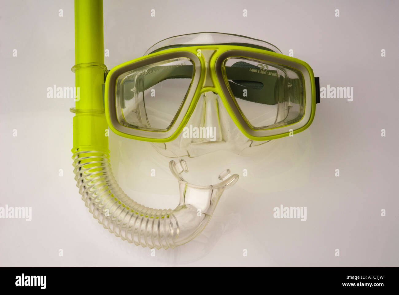 new silicone rubber goggles and snorkel Stock Photo - Alamy