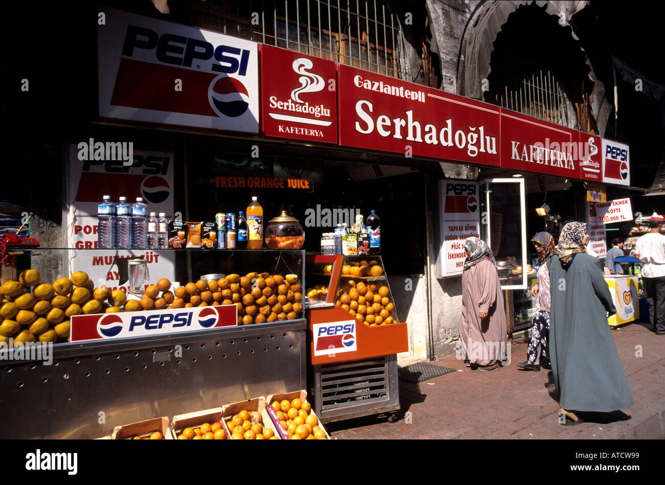 Turkey Istanbul turkish Town City Food restaurant Stock Photo - Alamy
