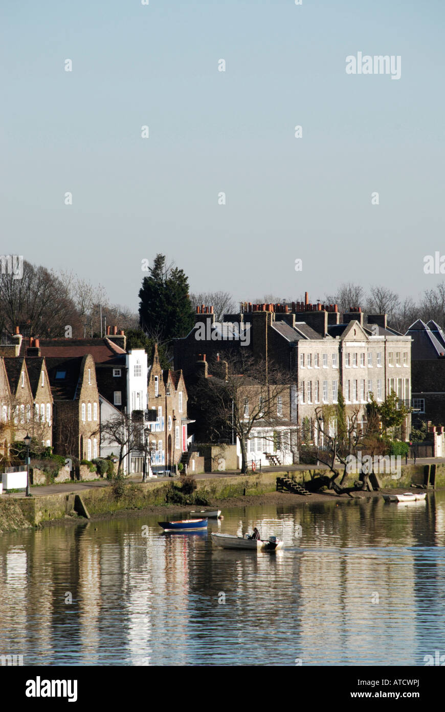 Strand on the Green from Kew Bridge Chiswick London England Stock Photo ...