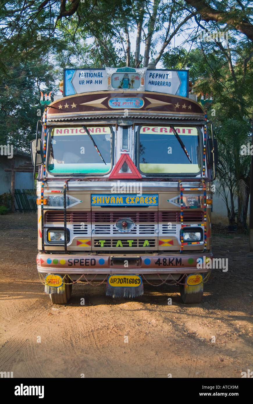 Public transport india hi-res stock photography and images - Alamy