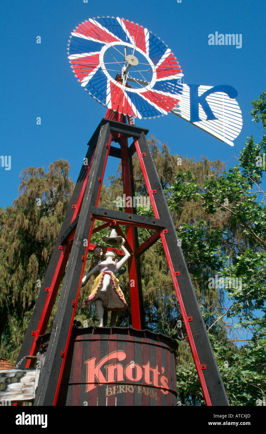 Entrance Sign, Knott's Berry Farm, Buena Park, Los Angeles, California ...