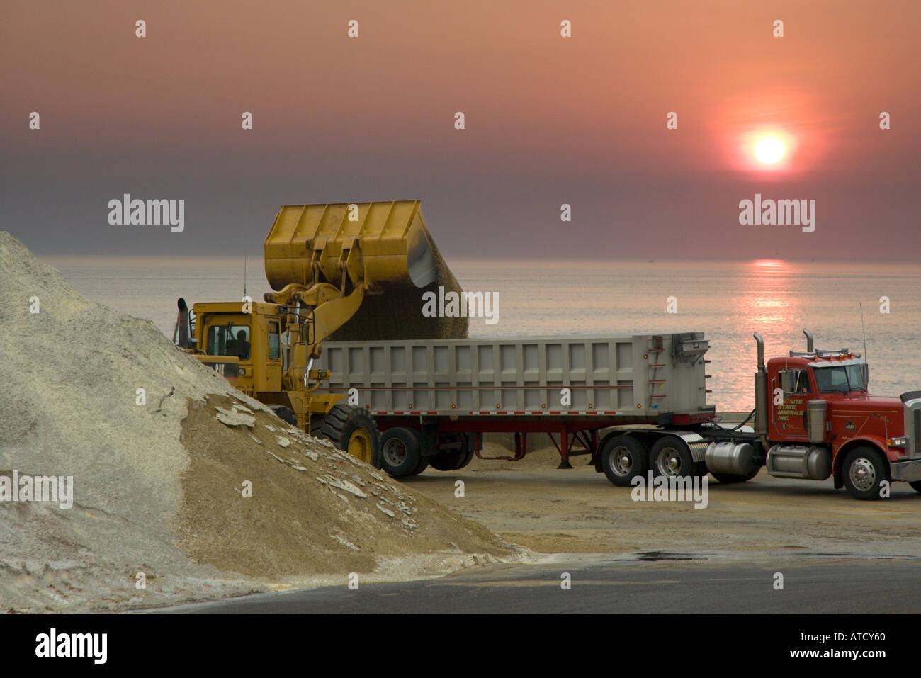 Dumping cement hi-res stock photography and images - Alamy