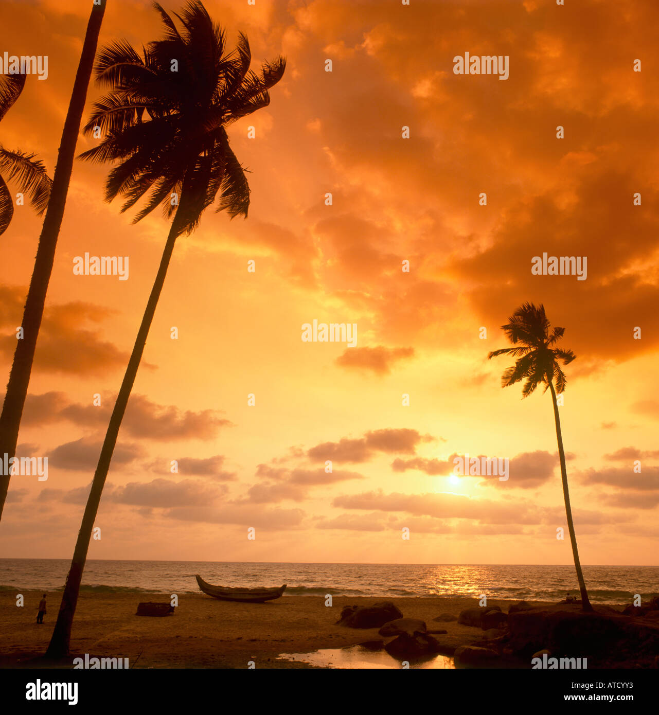 Kerala seascapes hi-res stock photography and images - Alamy