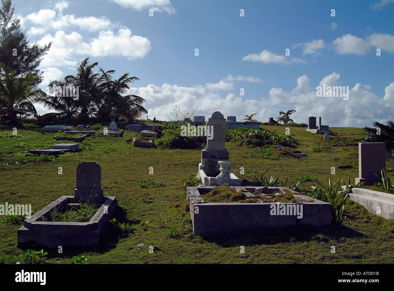 Bimini island cemetery Stock Photo - Alamy