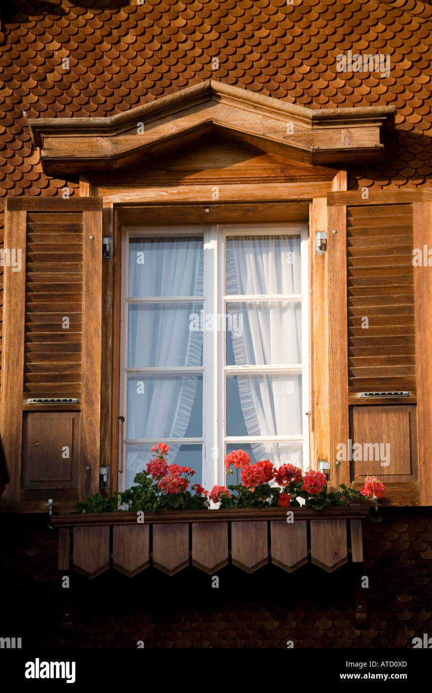 Swiss chalet window box High Resolution Stock Photography and Images ...