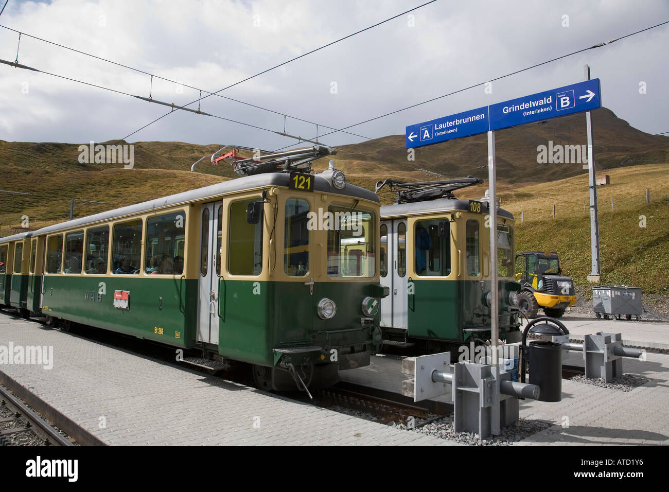 Cog railway cars passengers hi-res stock photography and images - Alamy