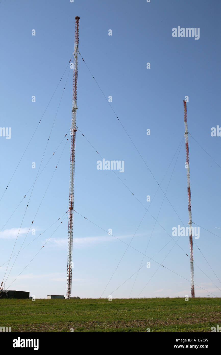 Transmitting technology hi-res stock photography and images - Alamy