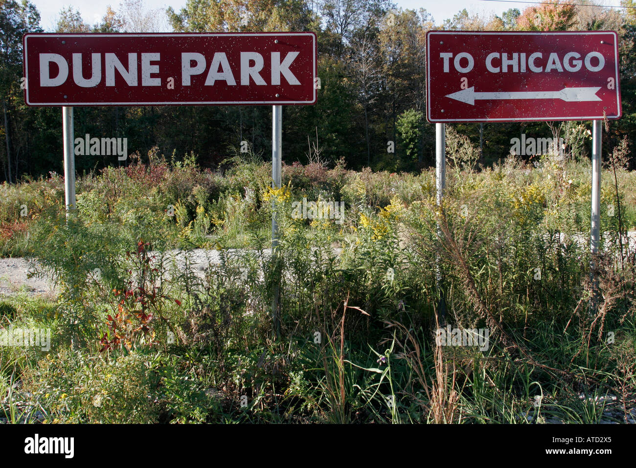South shore line train hi-res stock photography and images - Alamy