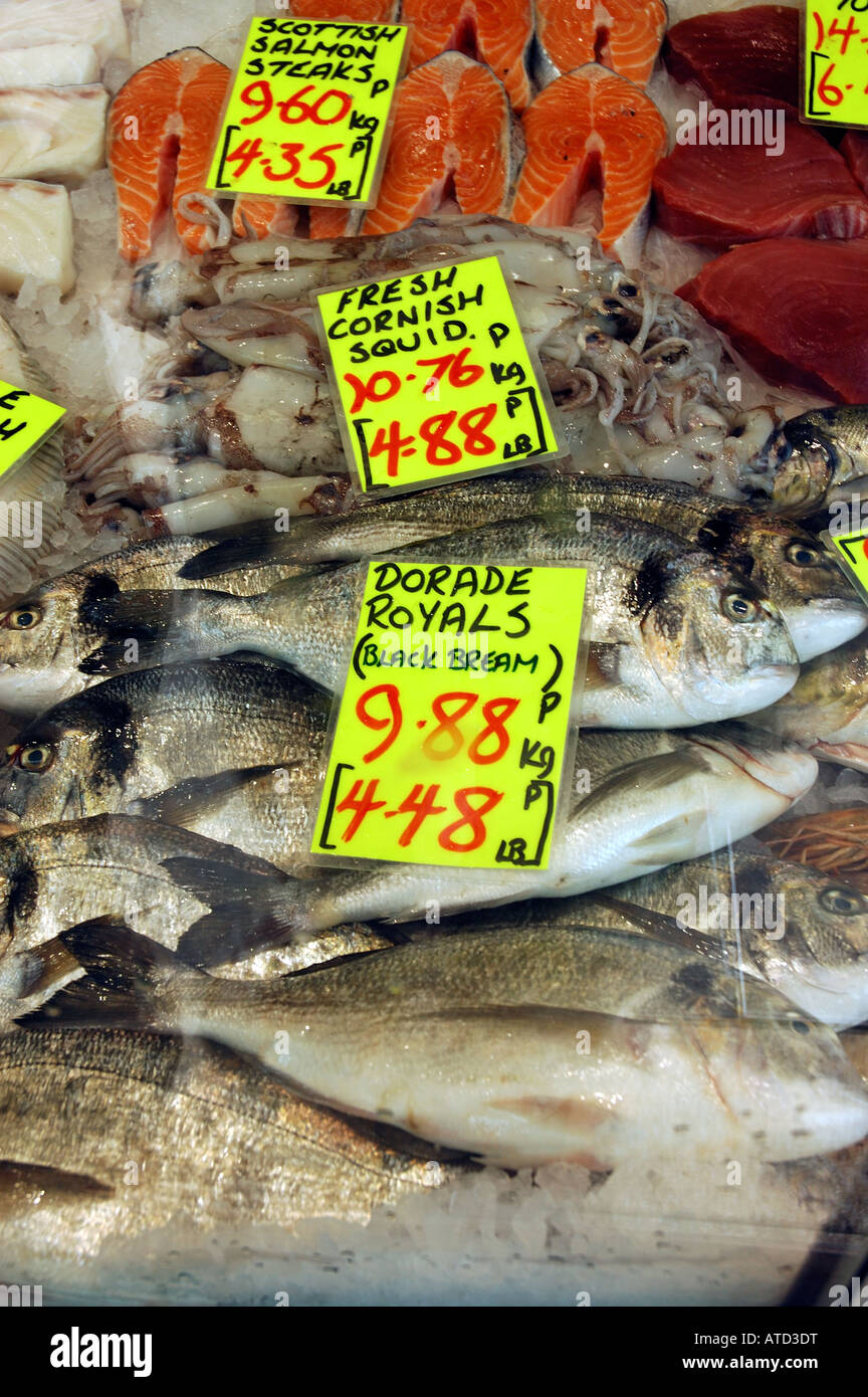 Fresh Fish In A Traditional English British Fishmongers Window Display ...