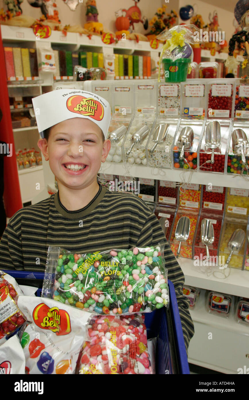 Kenosha Wisconsin,Jelly Belly Candy Store and Tour,boy boys lad lads ...