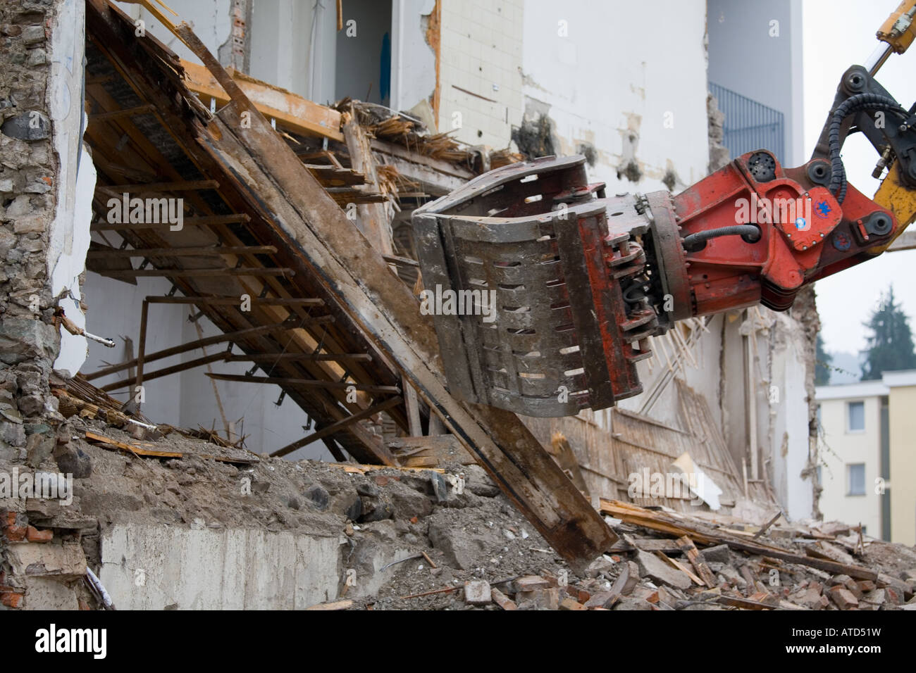destruction of a building Stock Photo - Alamy