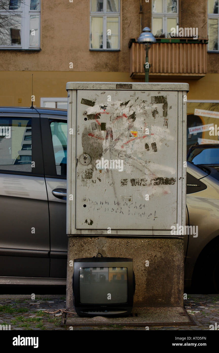 Street power box hi-res stock photography and images - Alamy