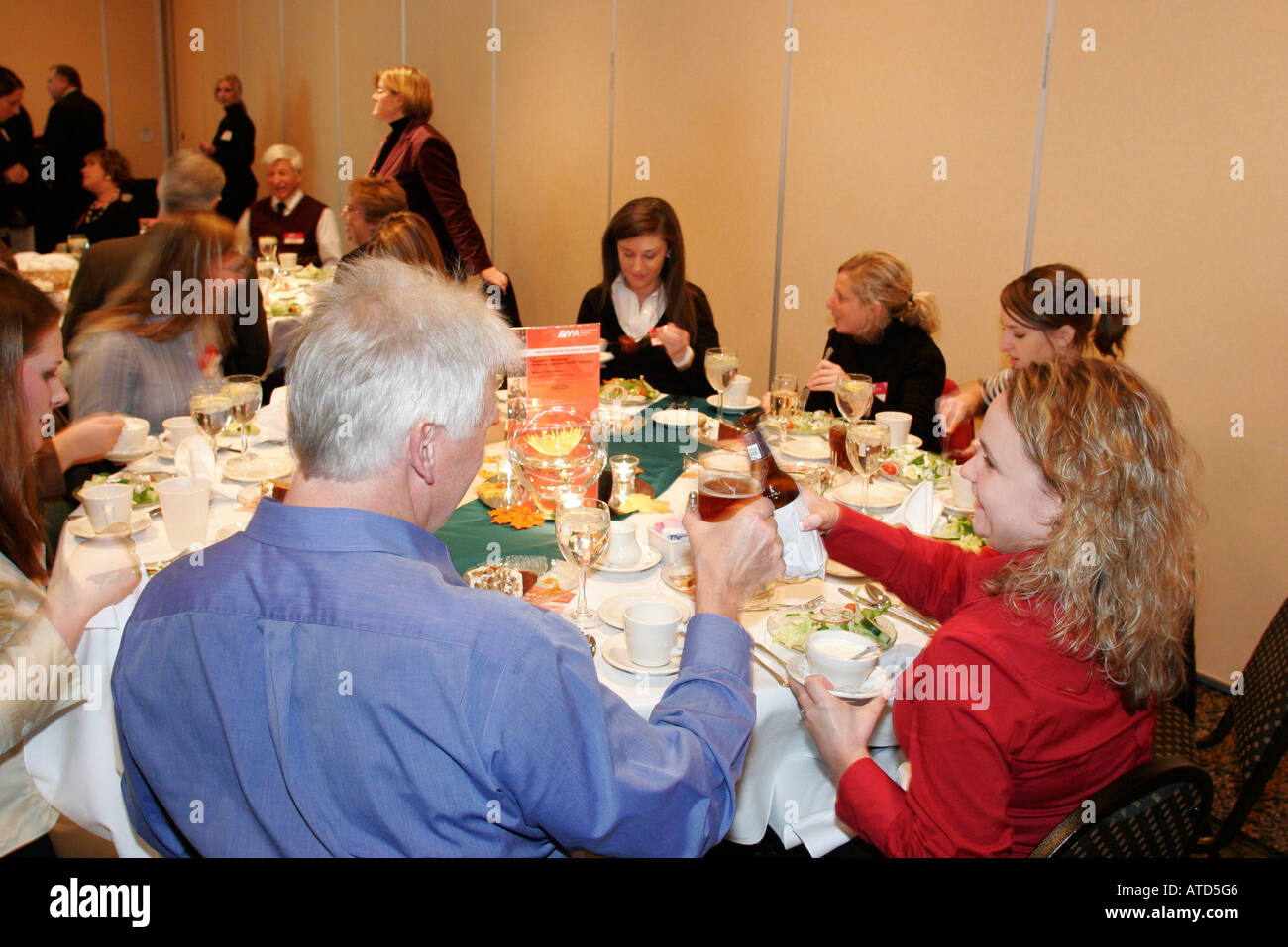 Brookfield Wisconsin,Brookfield Suites Hotel and Convention Center ...