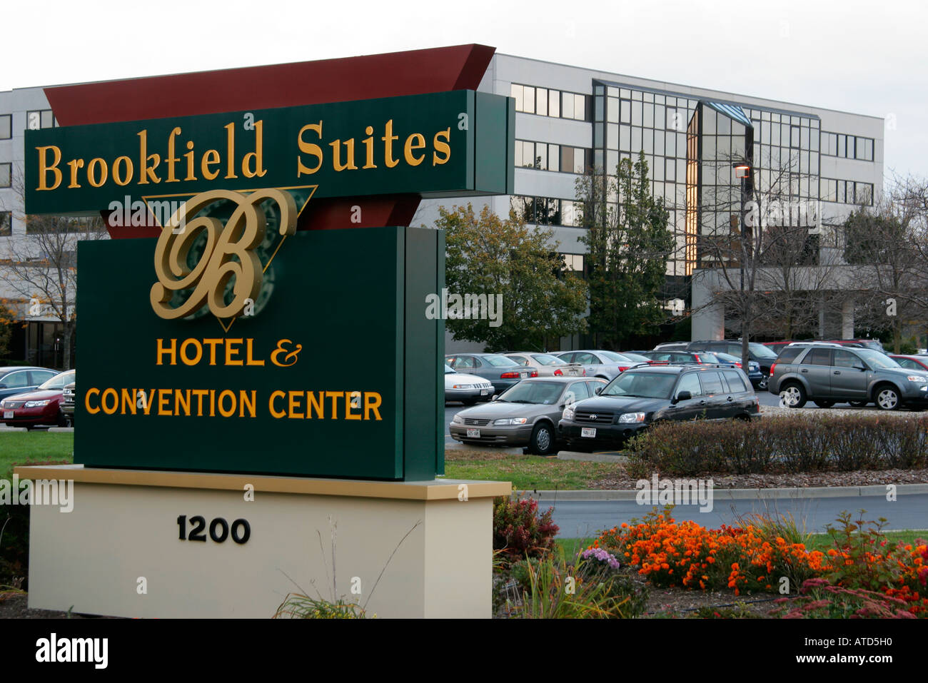 Brookfield Wisconsin,South Moorland Road,Brookfield Suites Hotel ...