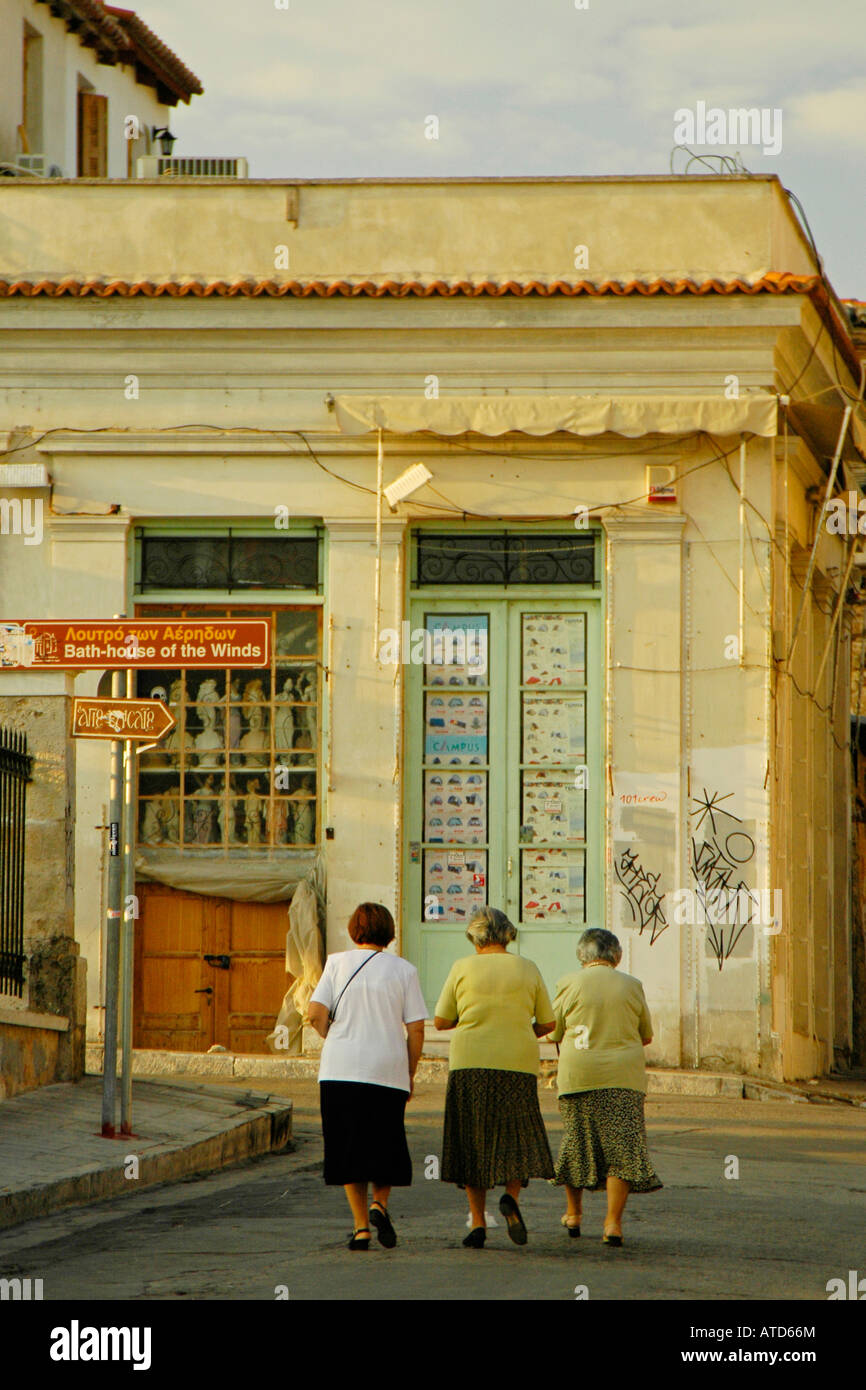 Old Town ( Plaka ) area of Athens Greece in the morning Stock Photo - Alamy