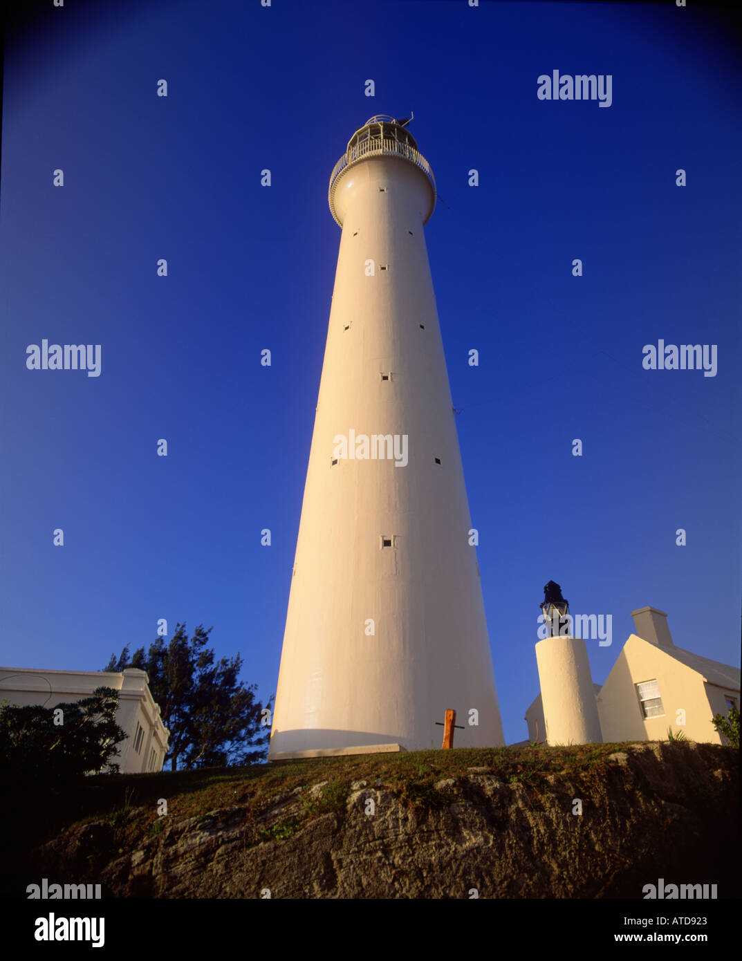 Gibbs hill lighthouse and bermuda hi-res stock photography and images ...