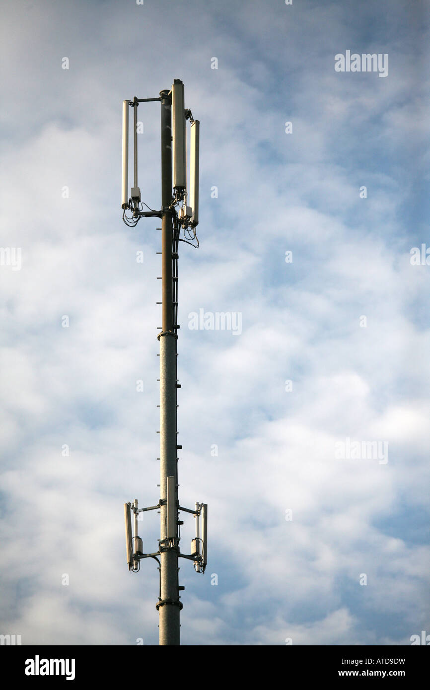 Mobile phone antenna Stock Photo - Alamy