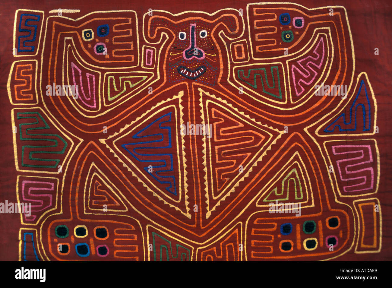 Kuna mola cat hi-res stock photography and images - Alamy