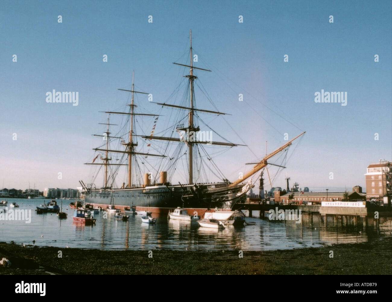 Hms warrior cannon hi-res stock photography and images - Alamy