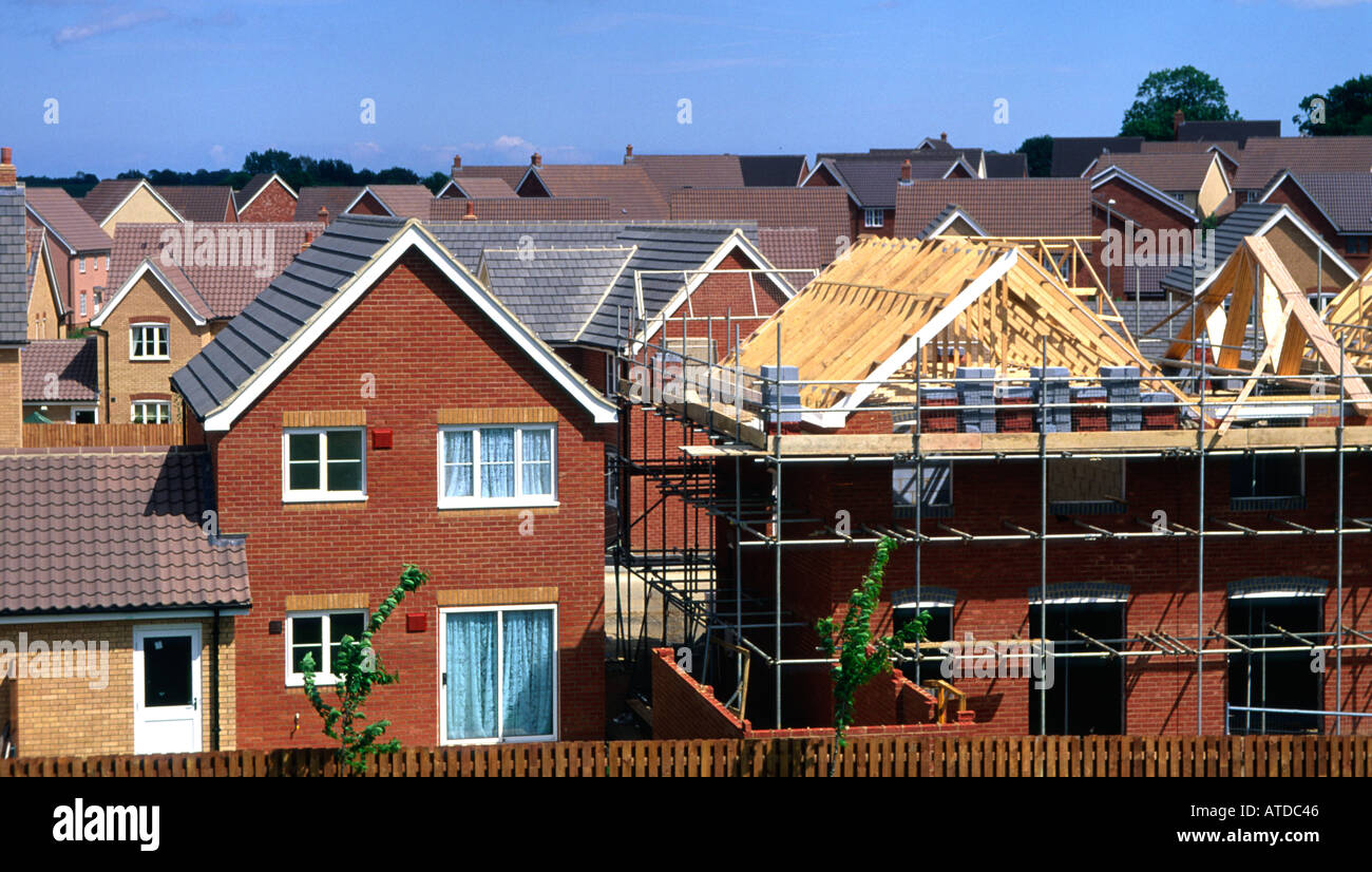 High density new housing estate Saxmundham Suffolk England Stock Photo ...