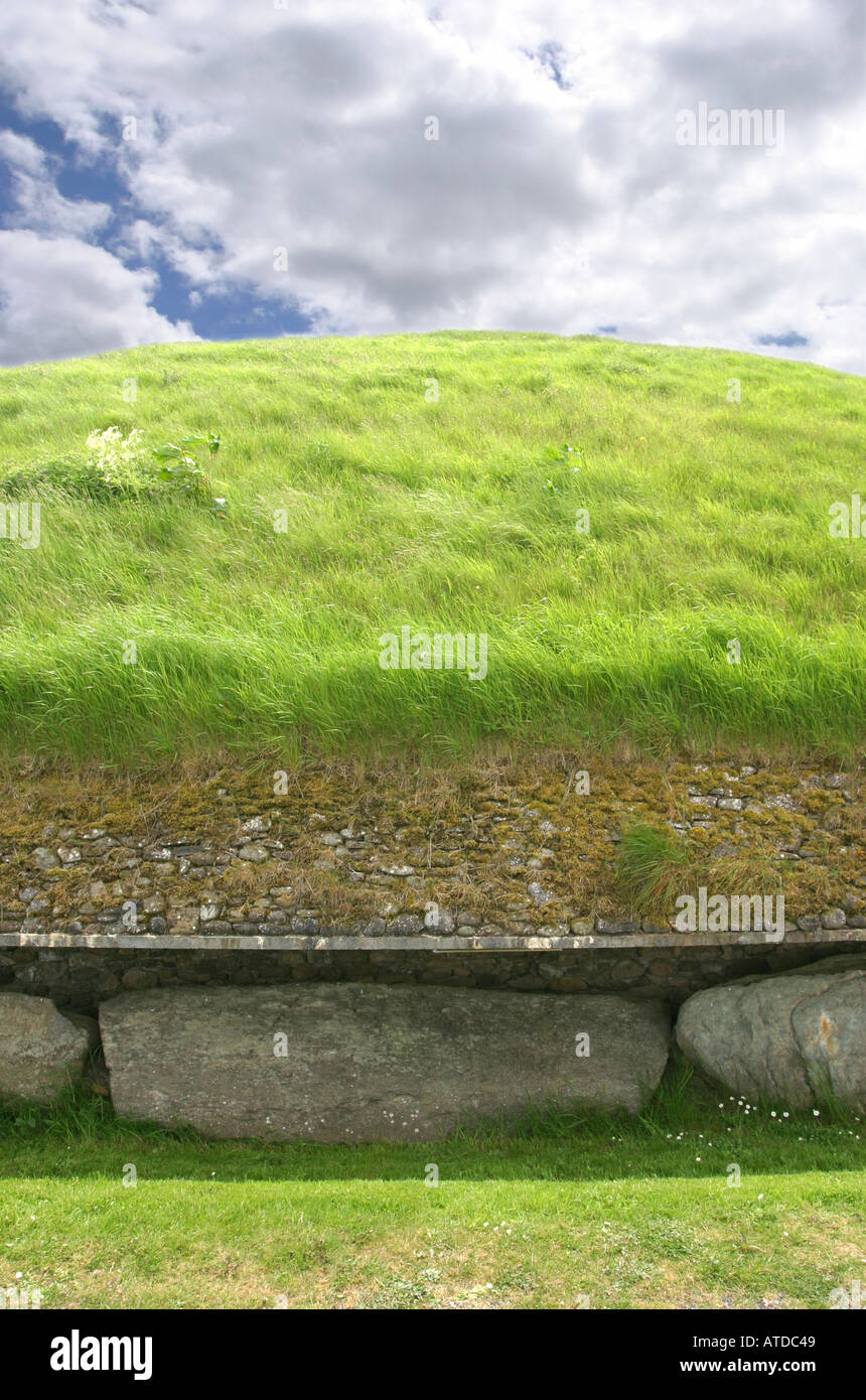 The main mound and kerb stones at Knowth in Ireland Stock Photo - Alamy