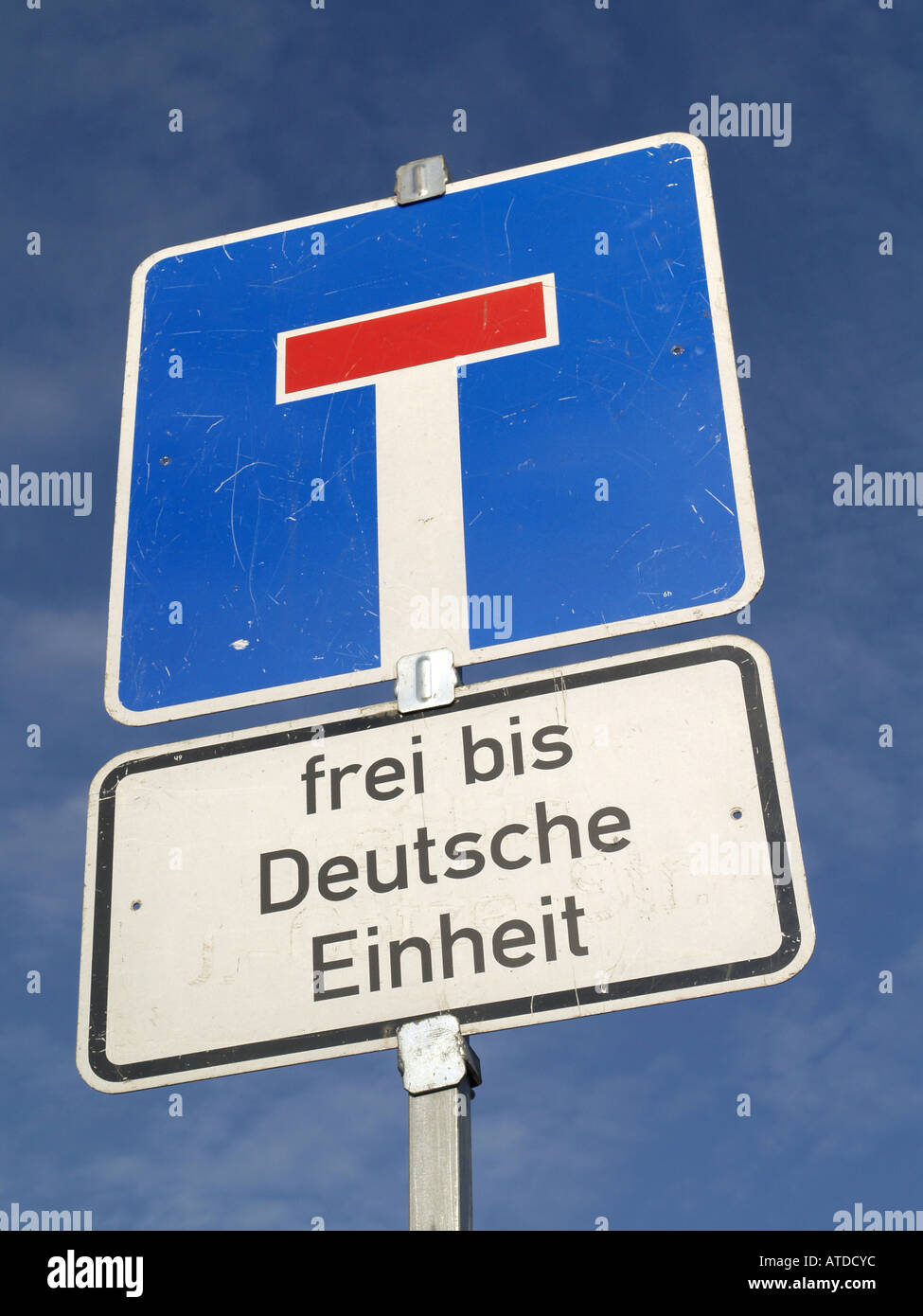 Traffic sign dead end symbol hi-res stock photography and images - Alamy