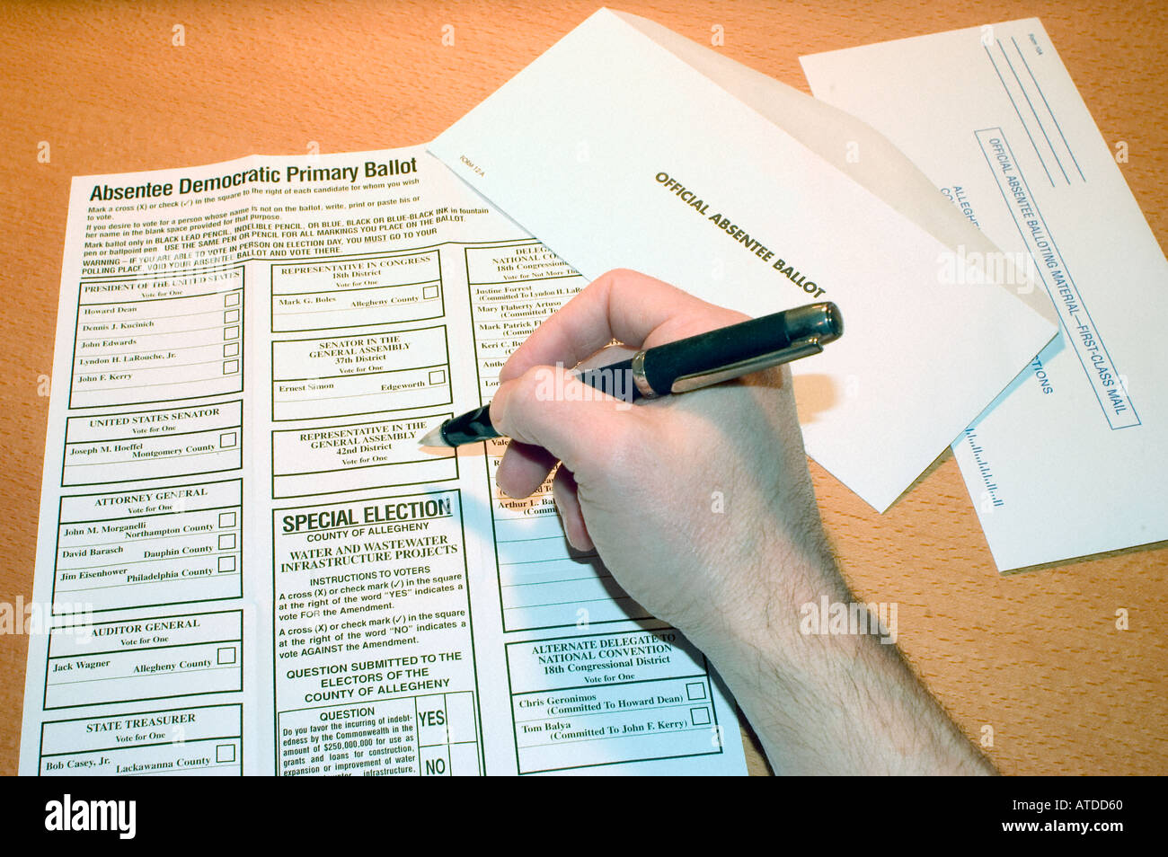 Us ballot paper hi-res stock photography and images - Alamy