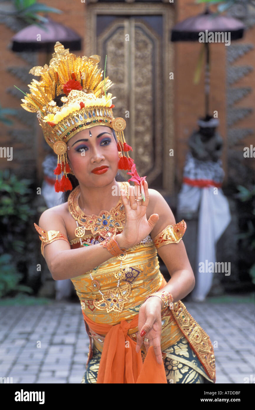 INDONESIA BALI BALINESE DANCER Stock Photo - Alamy